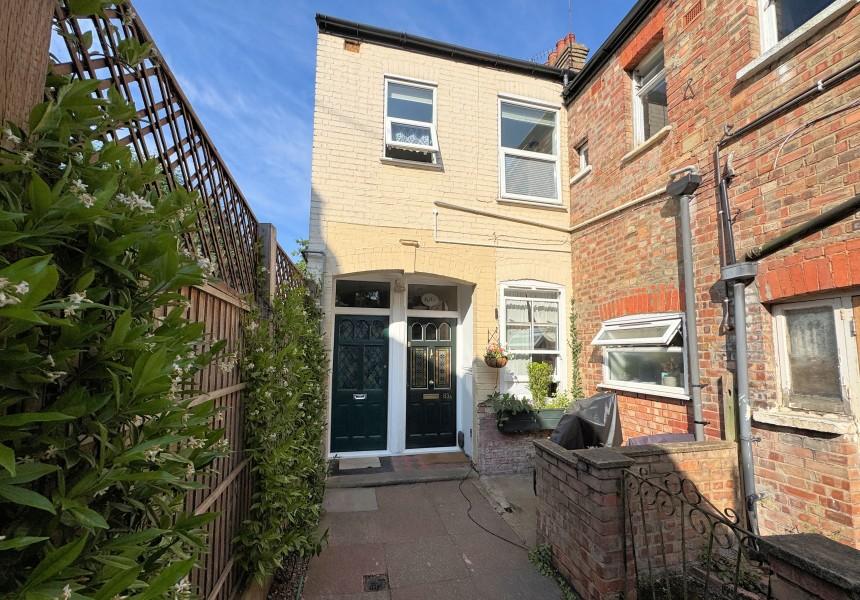 LONG LANE, FINCHLEY, N3 2 bed flat for sale - £440,000