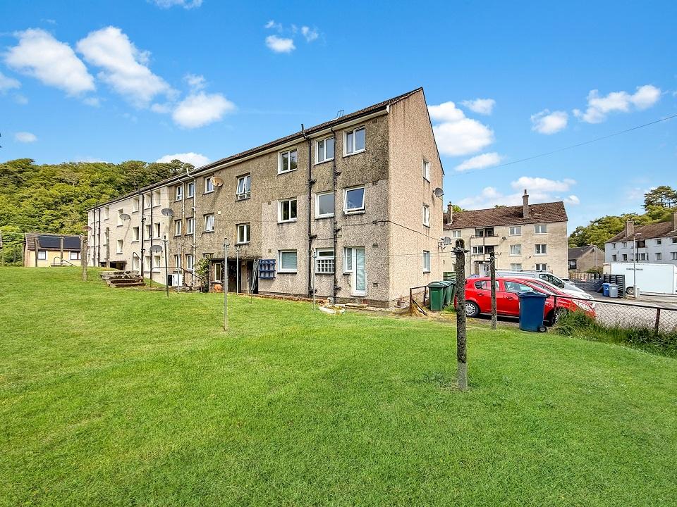 1 Castle Road, Oban, Argyll, PA34... 2 bed flat - £160,000