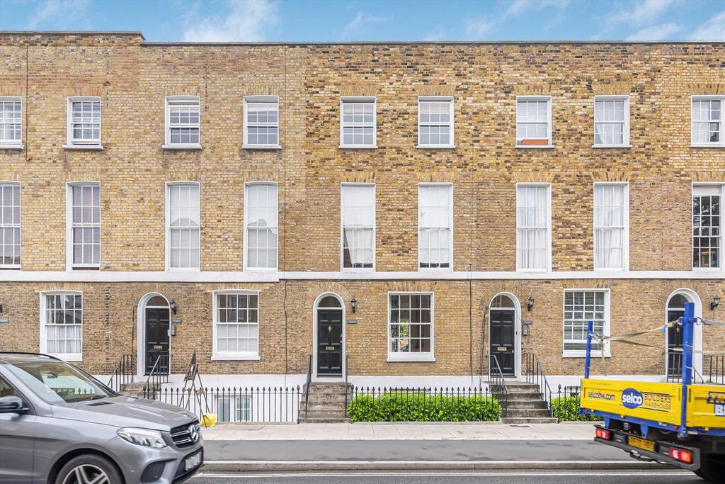 Queensbridge Road, London E2 2 bed flat for sale - £800,000
