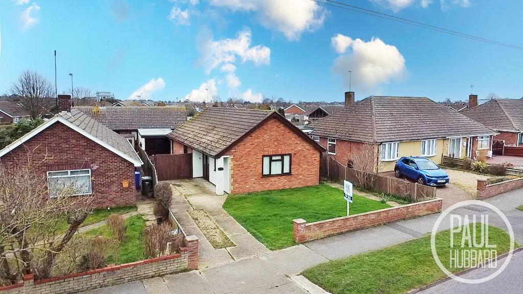 Lansdowne Road, Pakefield, NR33 3 bed detached bungalow - £1,200 pcm (£ ...