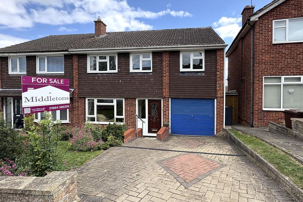 Lowesby Close, Melton Mowbray 5 bed semi-detached house - £250,000