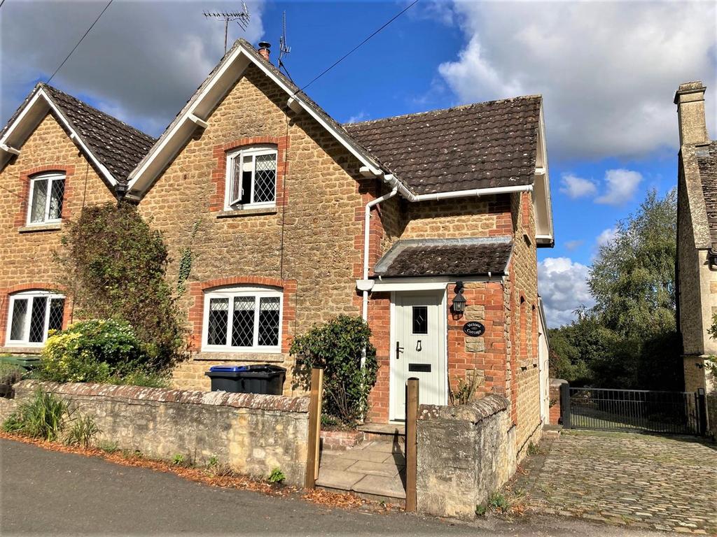 Bremhill, Calne 2 bed semi-detached house to rent - £1,300 pcm (£300 pw)