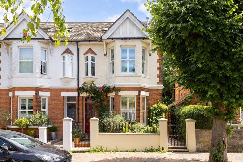 Manor Road, Tunbridge Wells 4 bed semi-detached house for sale - £700,000