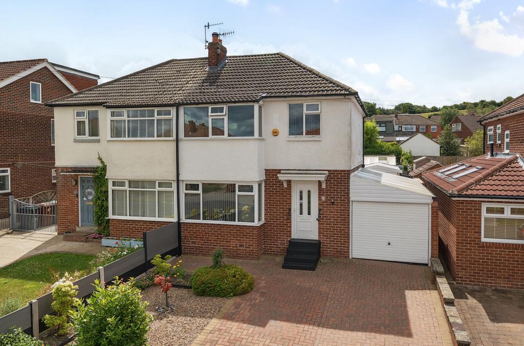 Carr Hill Road, Calverley, Pudsey... 3 bed semi-detached house for sale ...