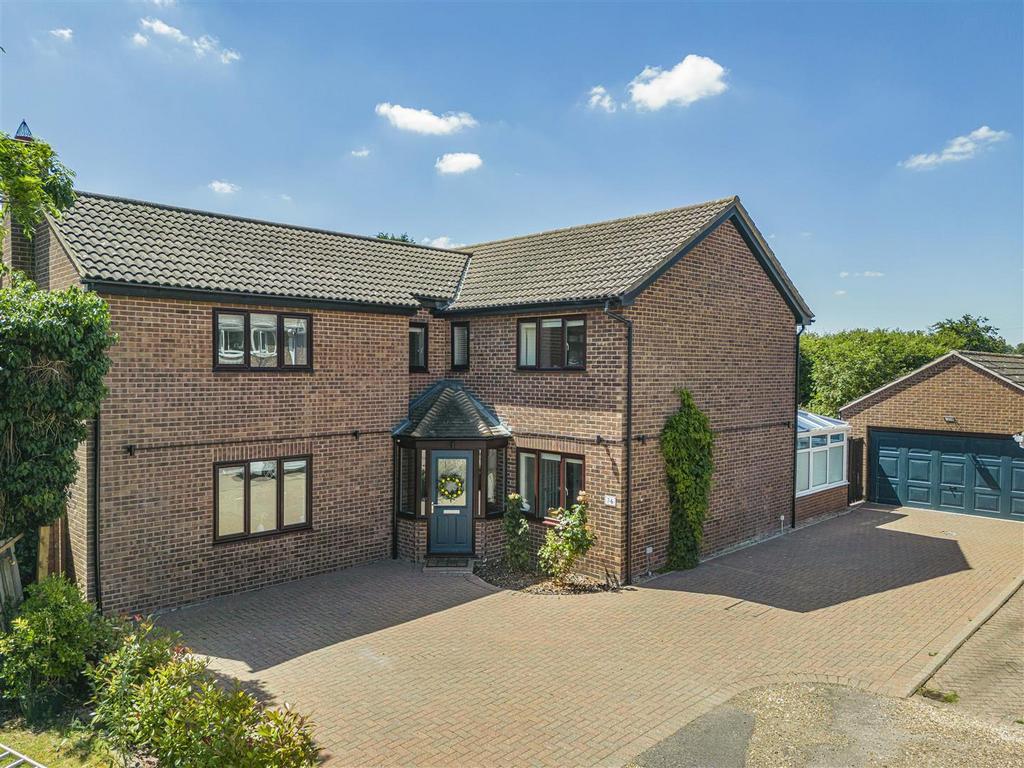 Ashmead Drive, Hardwick CB23 5 bed detached house for sale - £750,000