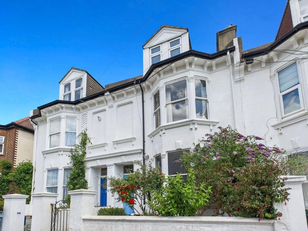 Hamilton Road, Brighton, BN1 5DL 5 bed terraced house - £550,000
