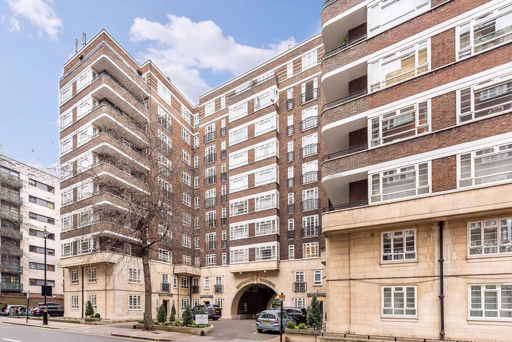 Marsham Street, Westminster, London... 3 bed maisonette to rent - £ ...