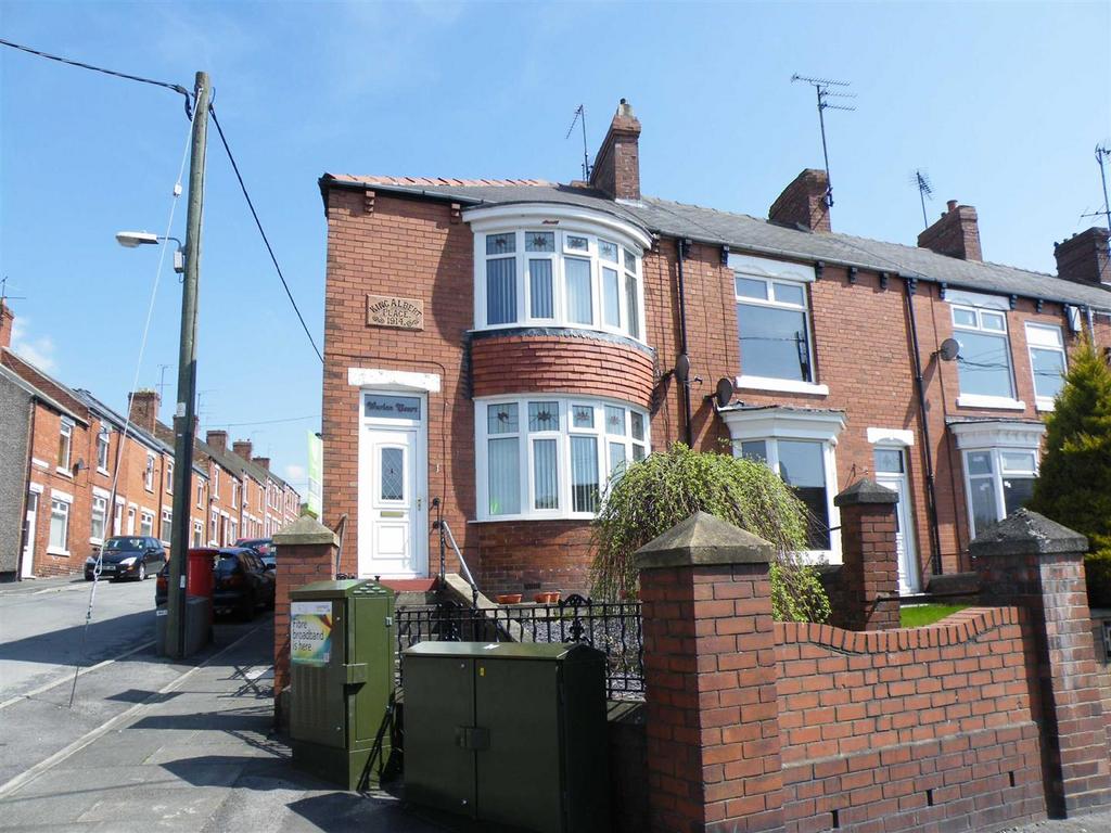 King Albert Place, Crook 3 bed end of terrace house to rent - £700 pcm ...