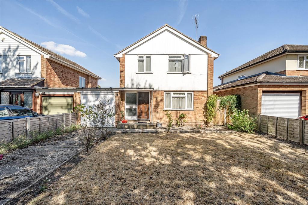 Quentin Road, Woodley, Reading 3 bed link detached house - £450,000