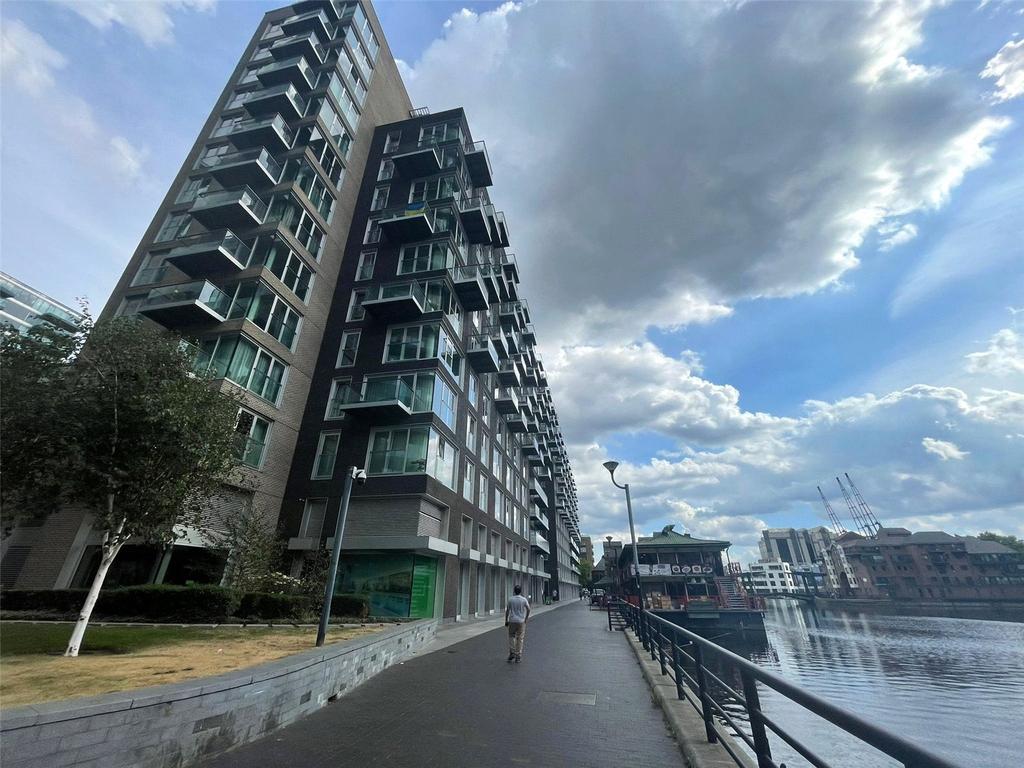 12 Baltimore Wharf, London, E14 Studio - £1,950 pcm (£450 pw)