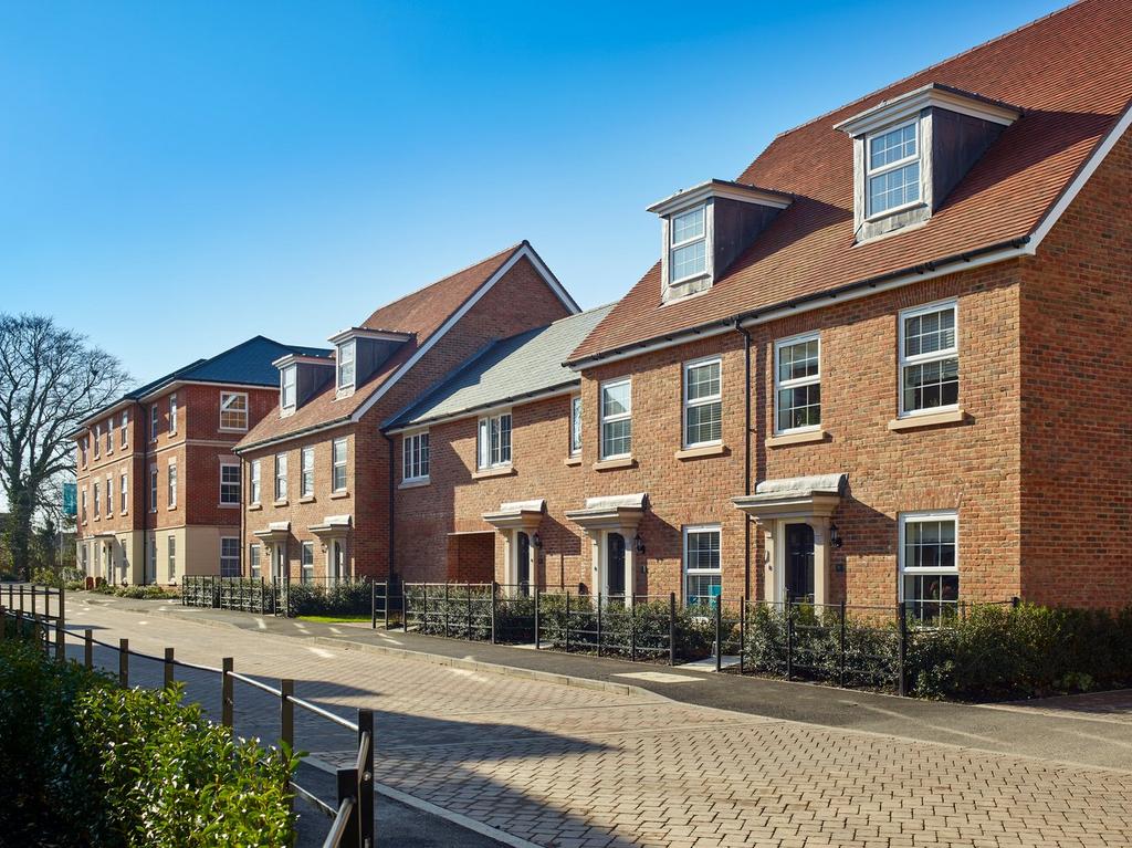 Wisteria Gate, Romsey SO51 4 bed semi-detached house for sale - £474,950