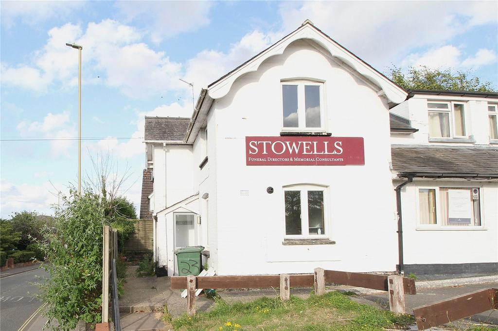 Worting Road, Basingstoke, Hampshire... 2 bed end of terrace house to ...