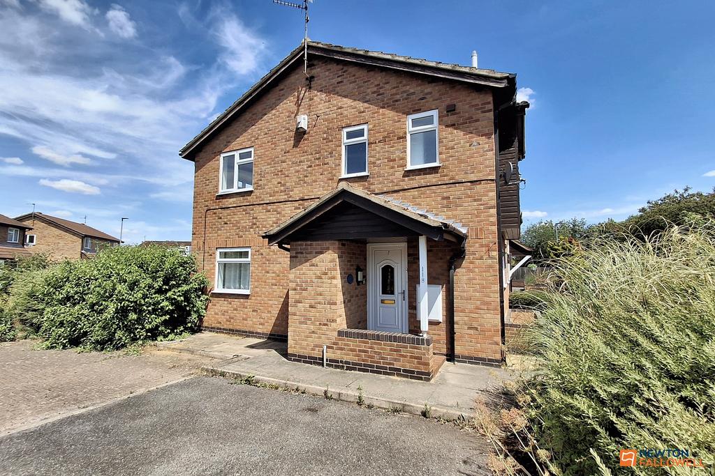 Sunnymead, Werrington, Peterborough, PE4 2 bed end of terrace house for ...