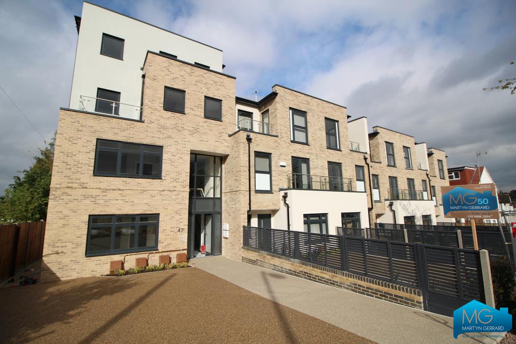 Waterfall Road, New Southgate, N11 1 bed apartment - £1,775 pcm (£410 pw)