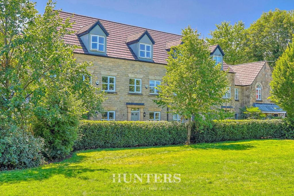 Viscount Drive, Middleton M24 3 bed townhouse - £264,000