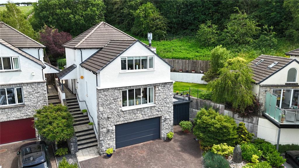 Archers Meadow, Cumbria LA9 4 bed detached house - £580,000