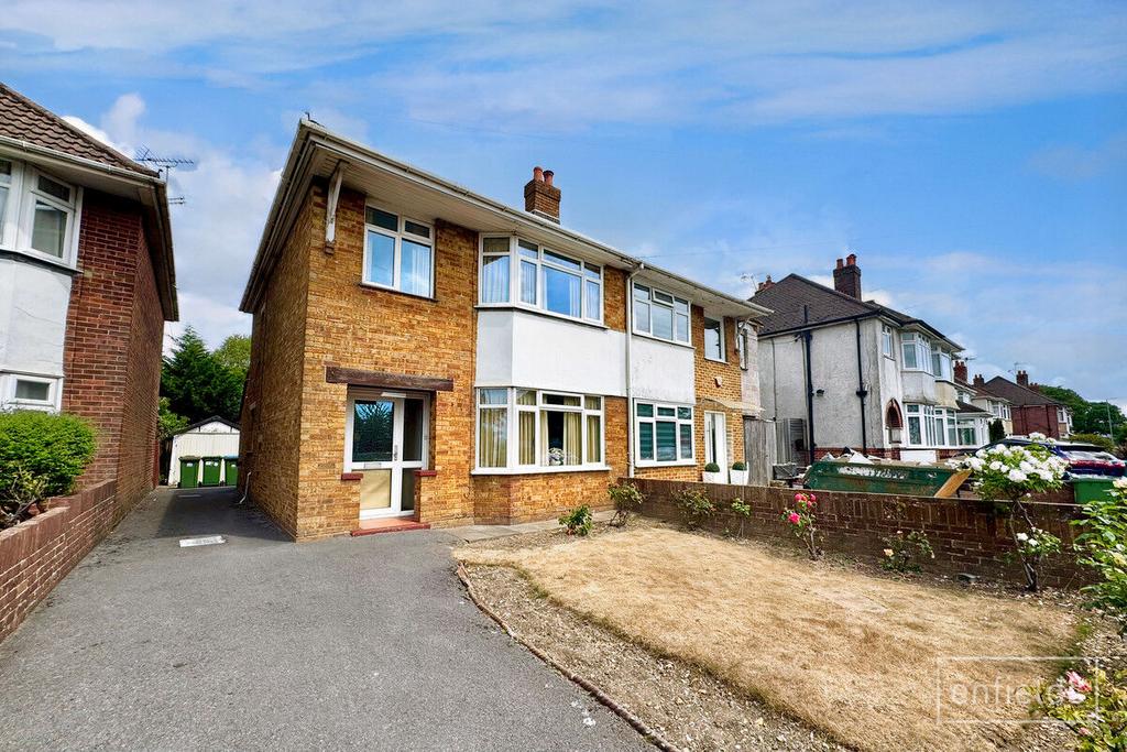 Southampton SO15 3 bed semi-detached house - £250,000