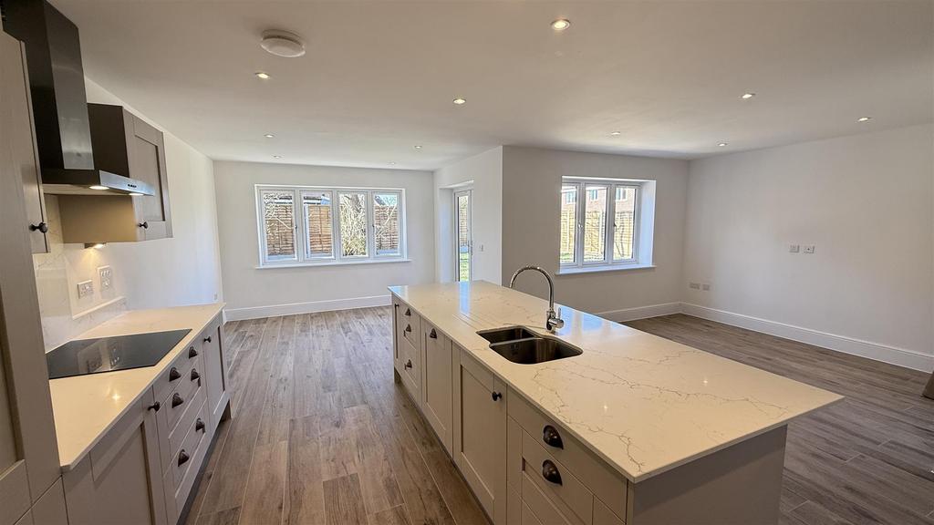 Plot 7, The Edgcote, Maypole Place... 2 bed bungalow for sale - £574,950
