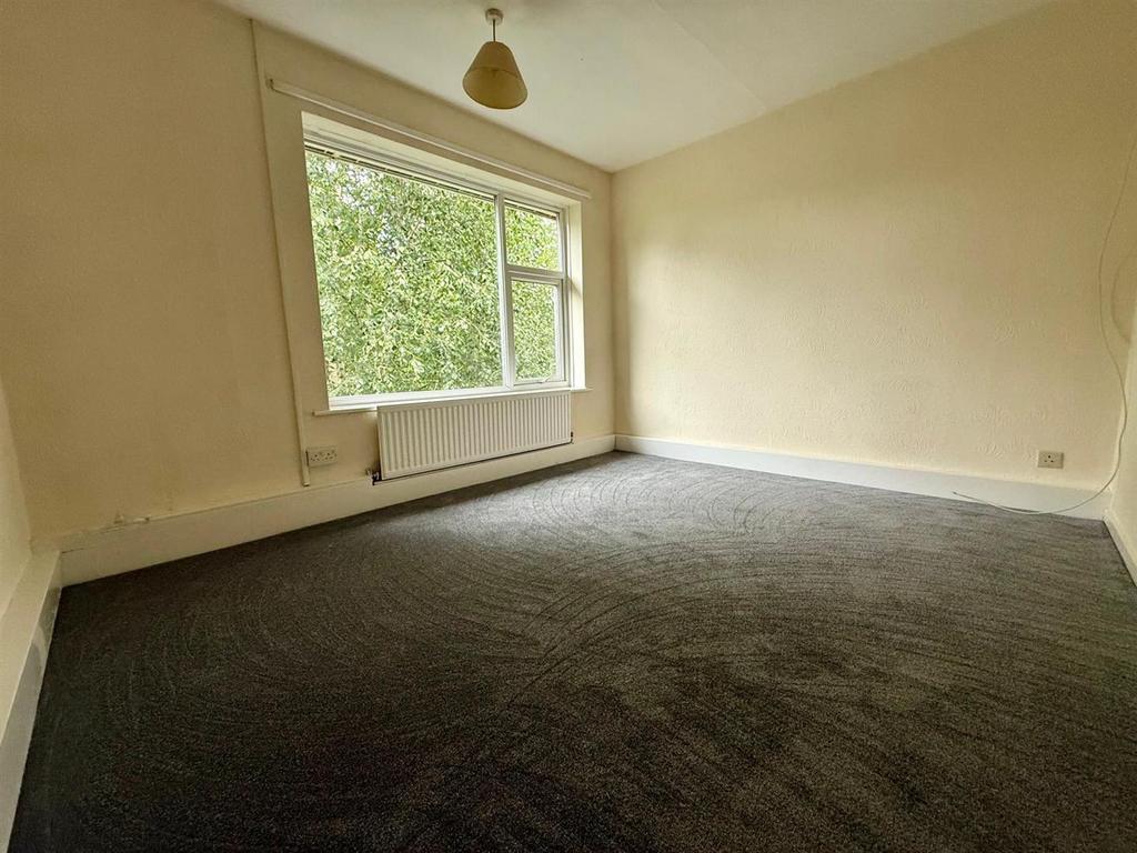 Priors Close, Preston New Road... 1 bed apartment - £600 pcm (£138 pw)