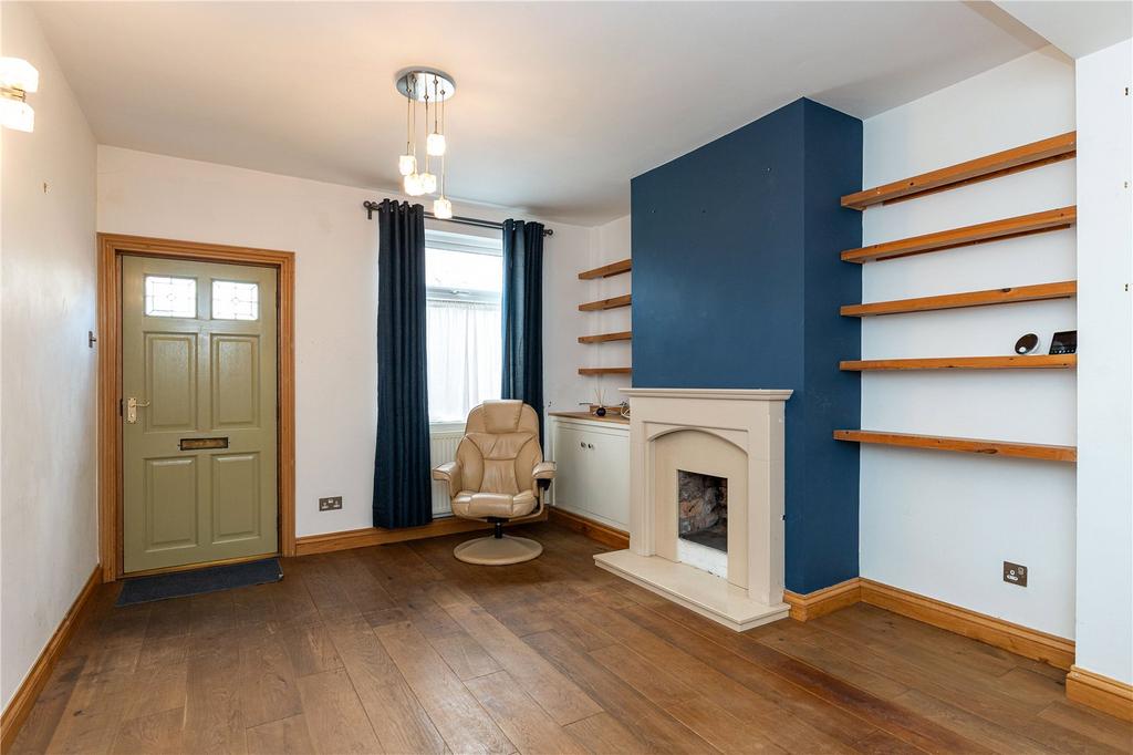 Hurdsfield Road, Macclesfield... 3 bed terraced house - £850 pcm (£196 pw)