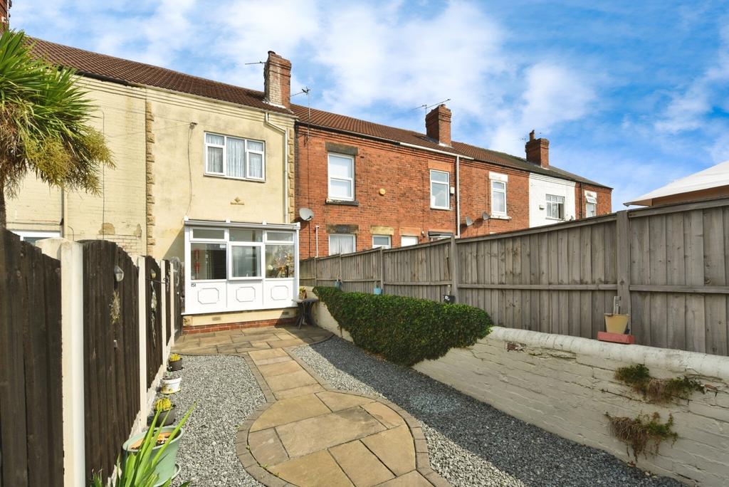 Oldgate Lane, Rotherham S65 3 bed terraced house for sale - £95,000