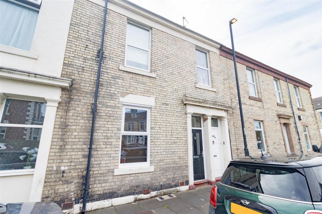 Jackson Street, North Shields 2 bed ground floor flat for sale - £130,000