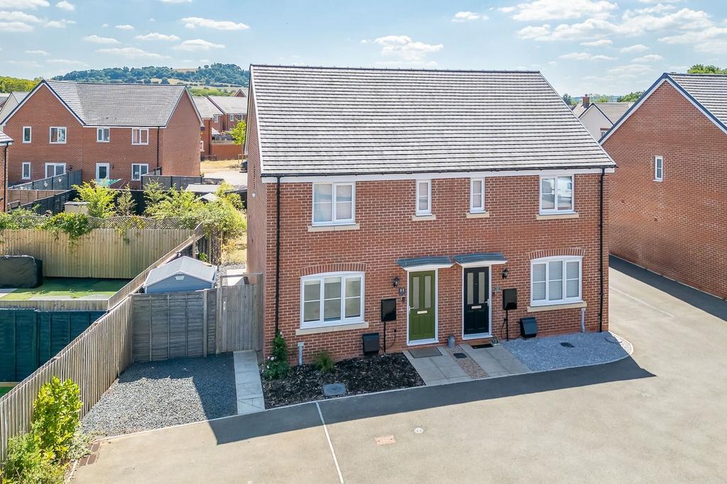 Elm Place, Meon Vale CV37 3 bed semi-detached house for sale - £275,000