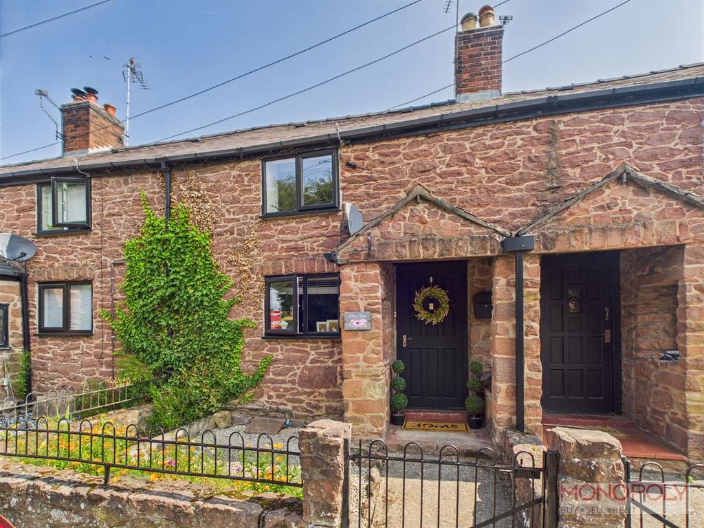 Wrexham Road, Marchwiel, Wrexham 2 bed cottage for sale - £165,000