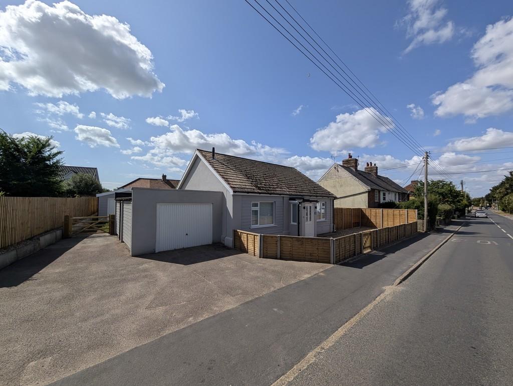 Leiston Road, Knodishall 3 bed detached bungalow to rent - £1,400 pcm ...