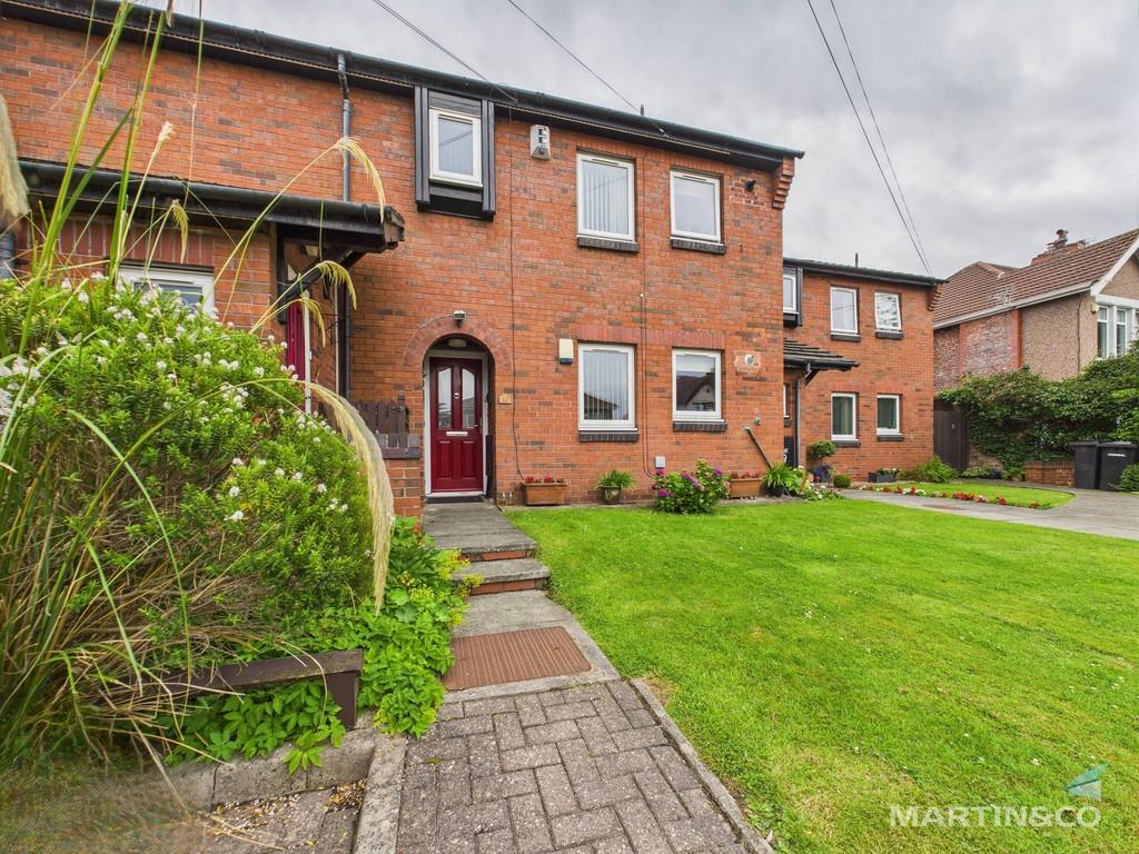Norlands Court, Wirral CH42 2 bed ground floor flat for sale - £77,000