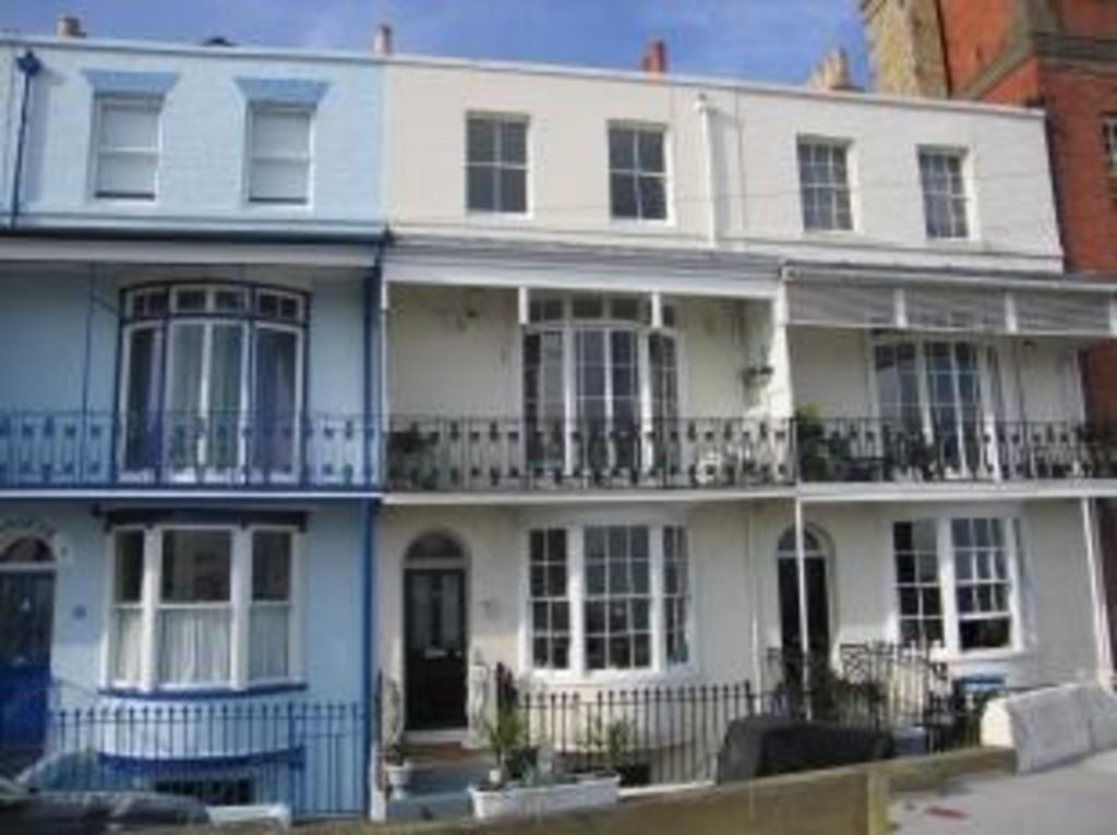 Kent Terrace, Ramsgate 4 bed terraced house - £1,400 pcm (£323 pw)