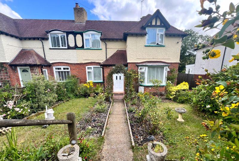 Lydden 3 bed semi-detached house for sale - £295,000