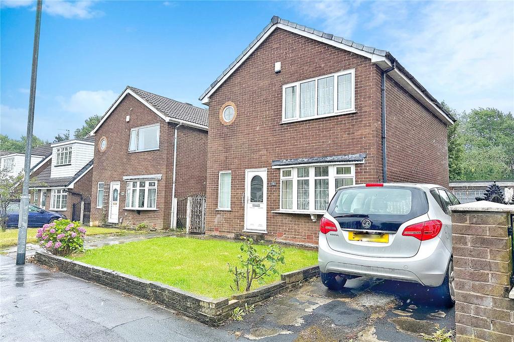 The Fairway, New Moston, Manchester, M40 3 bed detached house - £270,000