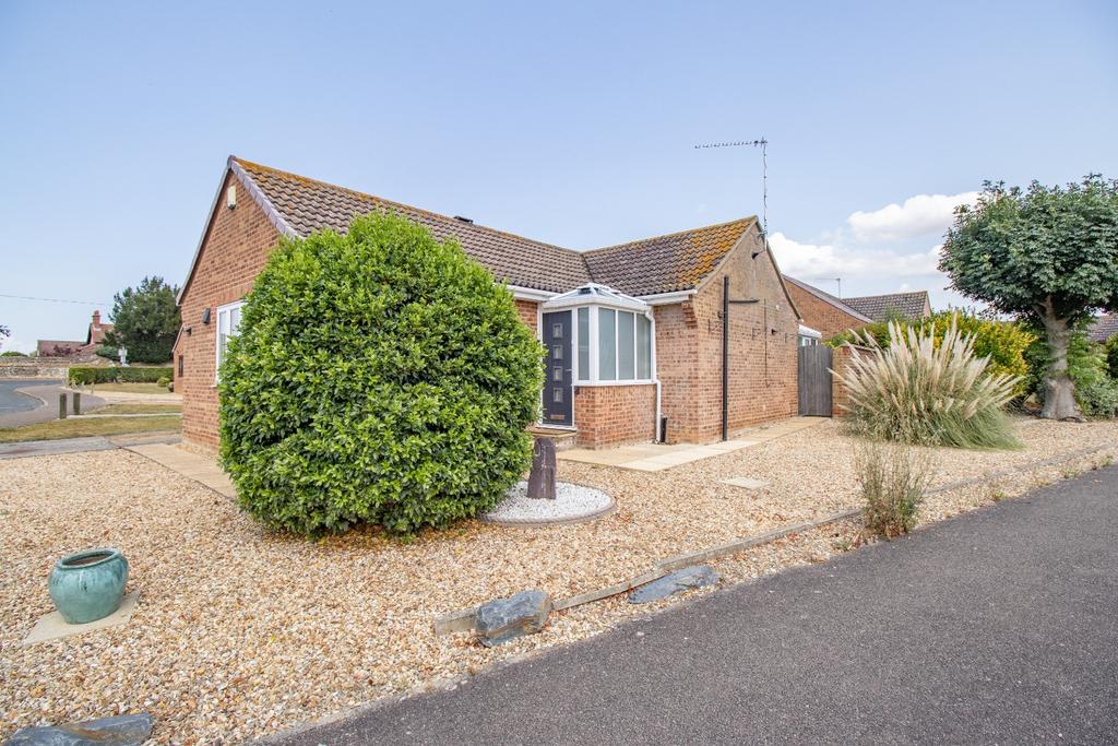 Gidney Drive, Heacham, King's Lynn... 2 bed detached bungalow for sale ...