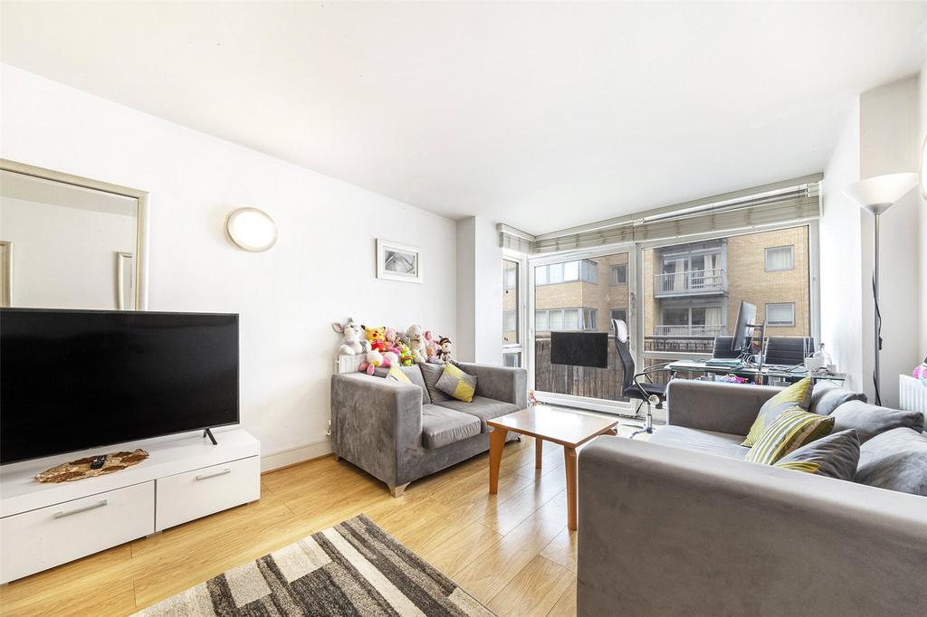 Moore House, London E14 2 bed apartment - £2,500 pcm (£577 pw)