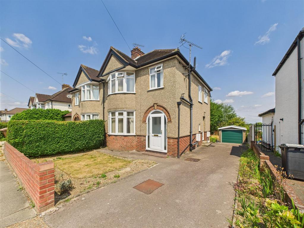 Gloucester Avenue, Chelmsford 3 bed semi-detached house for sale - £475,000