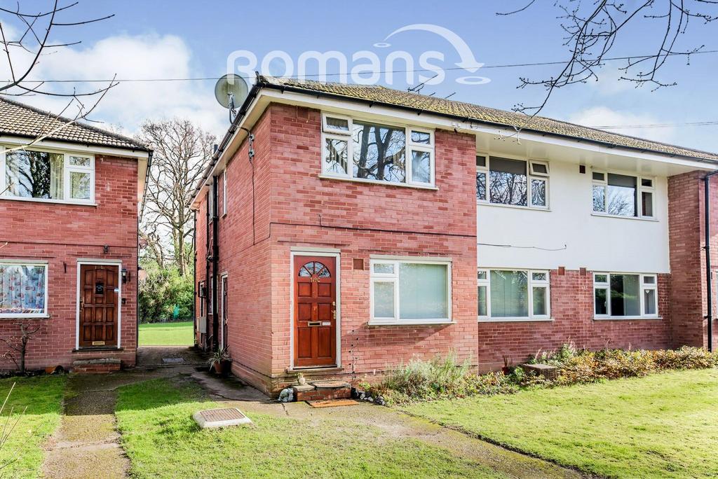 Prospect Road, Farnborough, GU14 2 bed flat - £1,200 pcm (£277 pw)