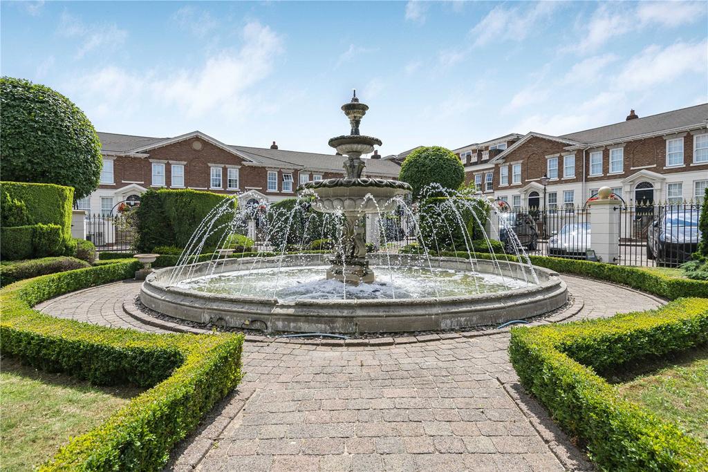 The Square, Ringley Chase... 3 bed penthouse for sale - £825,000