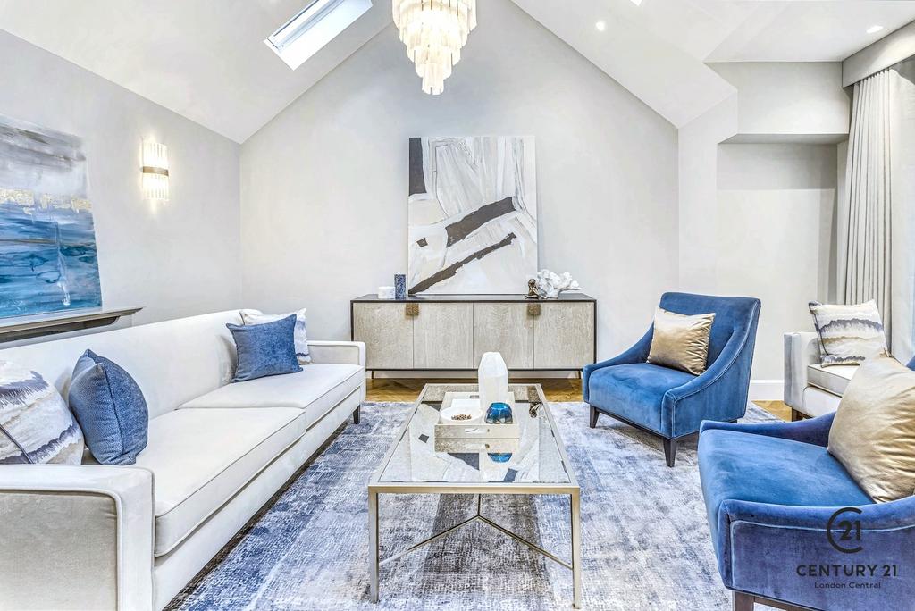 Wigmore Place, London, W1U 4 bed mews - £12,000 pcm (£2,769 pw)