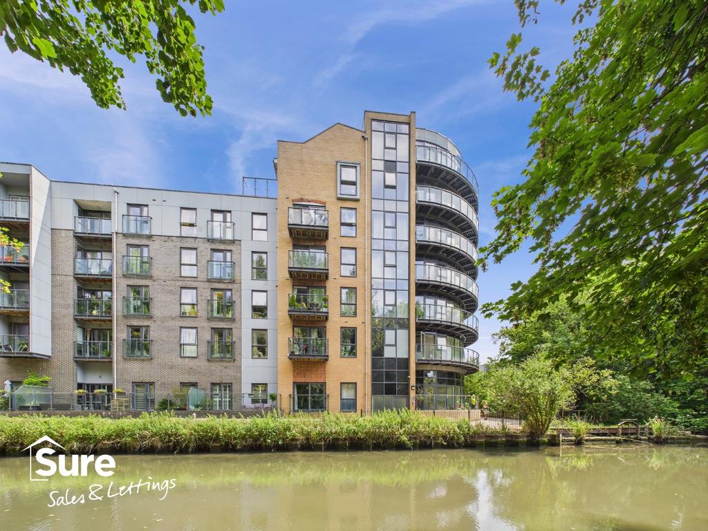 The Embankment, Nash Mills Wharf... 2 bed apartment for sale - £325,000