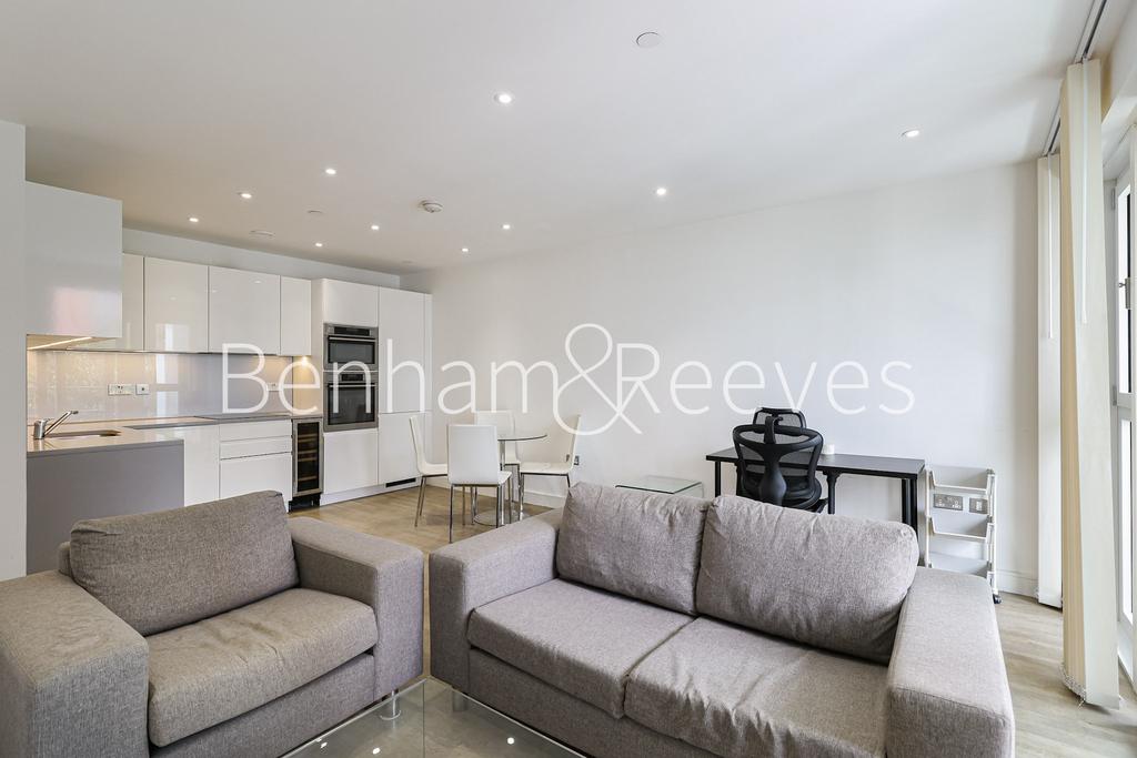 Wandsworth Road, Nine Elms SW8 1 bed apartment to rent - £3,000 pcm (£ ...