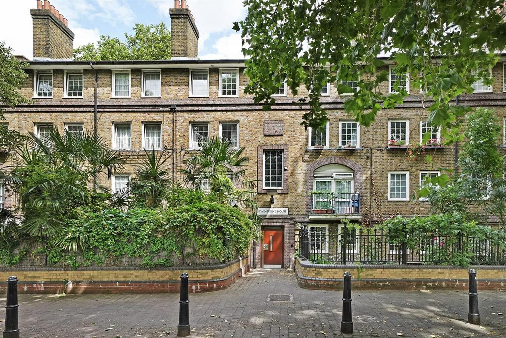Swinburne House, Roman Road, London 3 bed flat for sale - £525,000