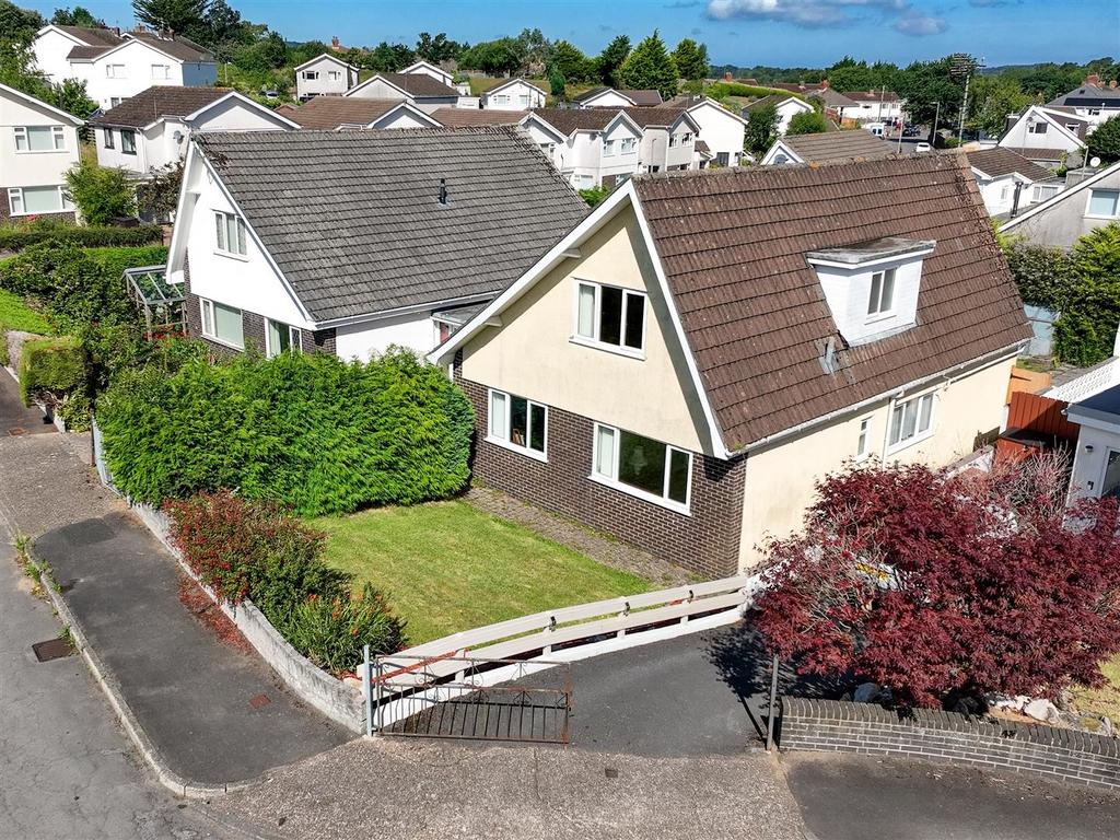 Pennard Drive, Swansea SA3 4 bed detached house for sale - £345,000