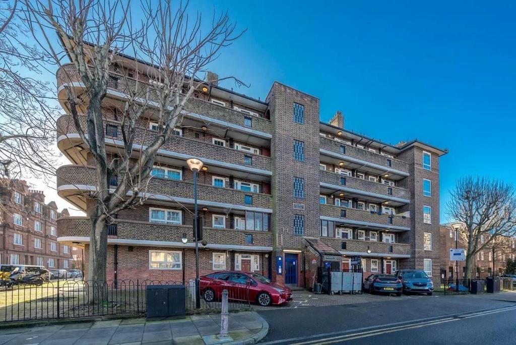 Spelman Street, London E1 1 bed flat - £330,000