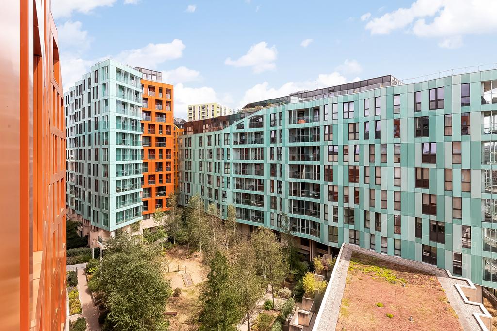 Gordian Apartments, 34 Cable Walk... 1 bed flat for sale - £395,000
