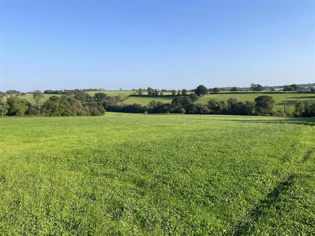 Nomansland, Tiverton Land for sale - £945,000