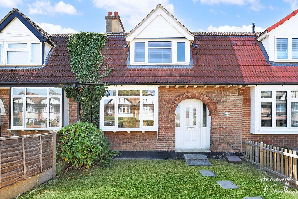 Institute Road, Epping CM16 3 bed terraced house - £1,800 pcm (£415 pw)