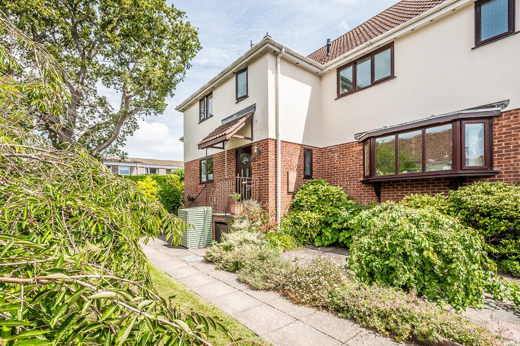 Drakes Avenue, Exmouth EX8 3 bed terraced house - £409,000