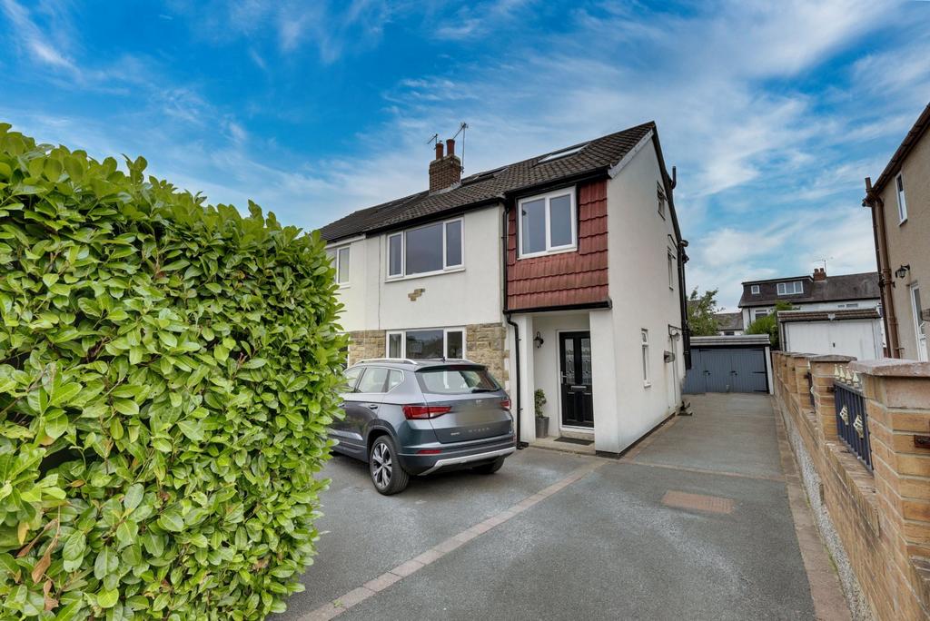 Victoria Close, Horsforth, Leeds... 4 bed semi-detached house for sale ...