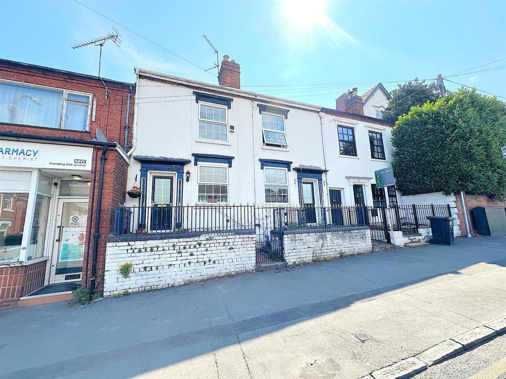 Worcester Street, Stourbridge 2 bed house - £875 pcm (£202 pw)
